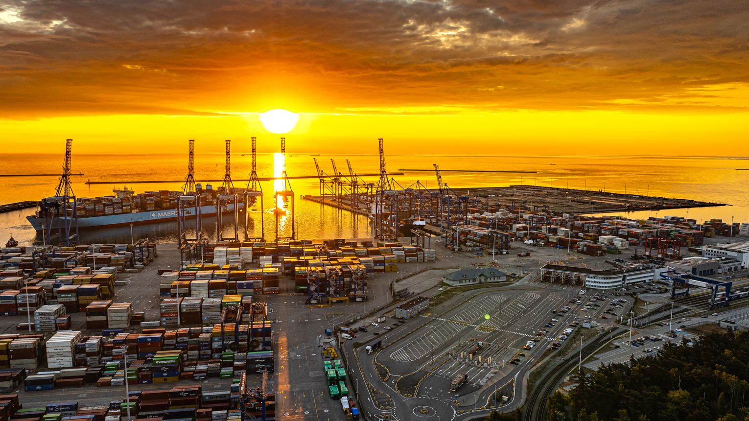 Baltic Hub. Pomorze z największym terminal kontenerowym na Bałtyku