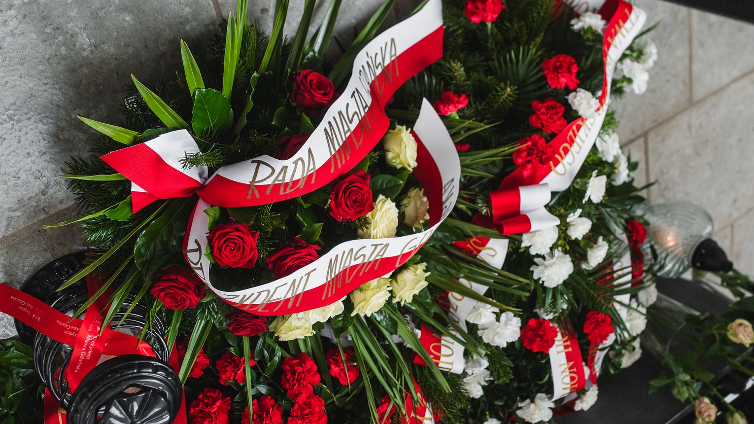 15. rocznica katastrofy smoleńskiej. Pomorze uczciło ofiary