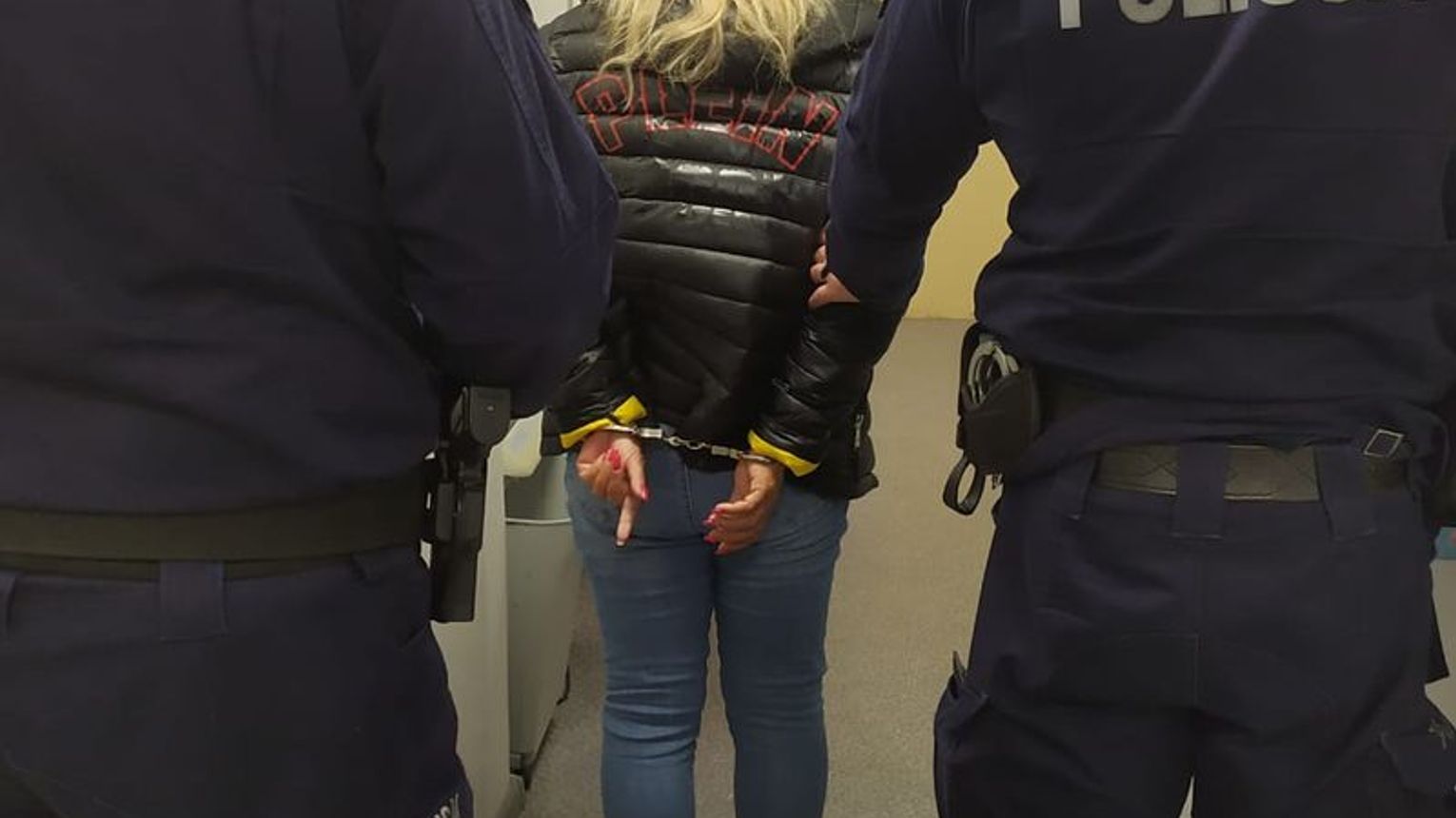 Gdańsk: Podawali się za pracowników ZUS. Złodziejska para zatrzymana Gdańsk: Podawali się za pracowników ZUS. Złodziejska para zatrzymana
