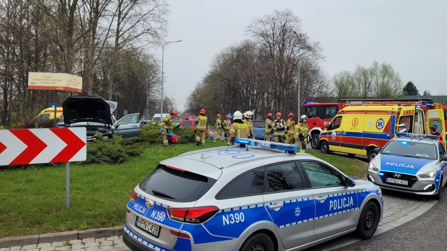 Wypadek na rondzie w Pucku! Pięć osób rannych